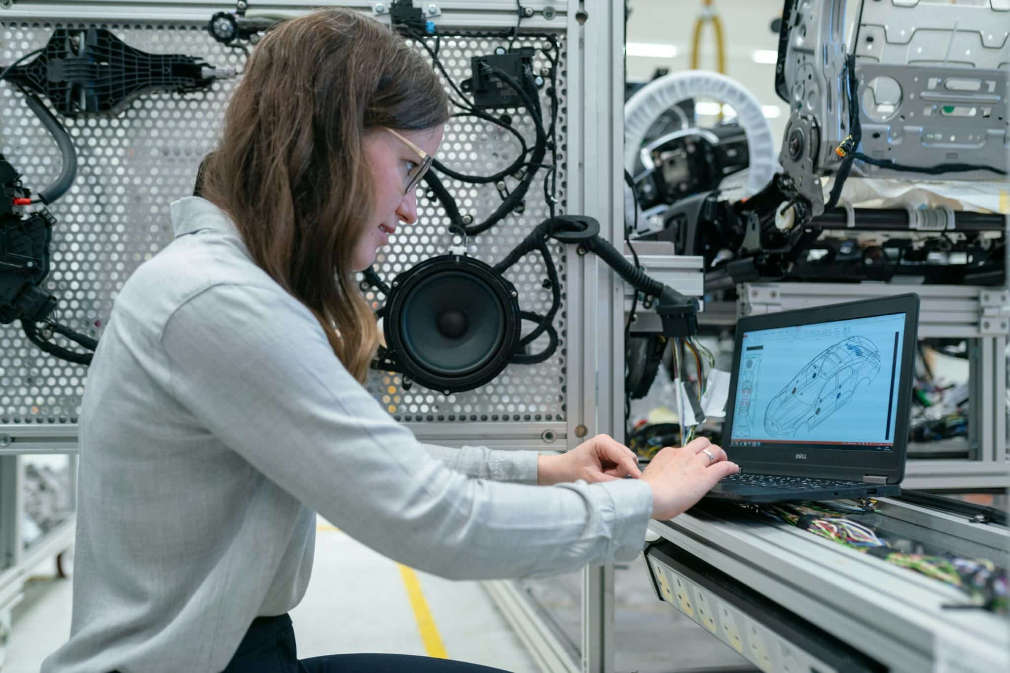 Top IT Challenges for Manufacturing (and How to Solve Them) | SWK ...